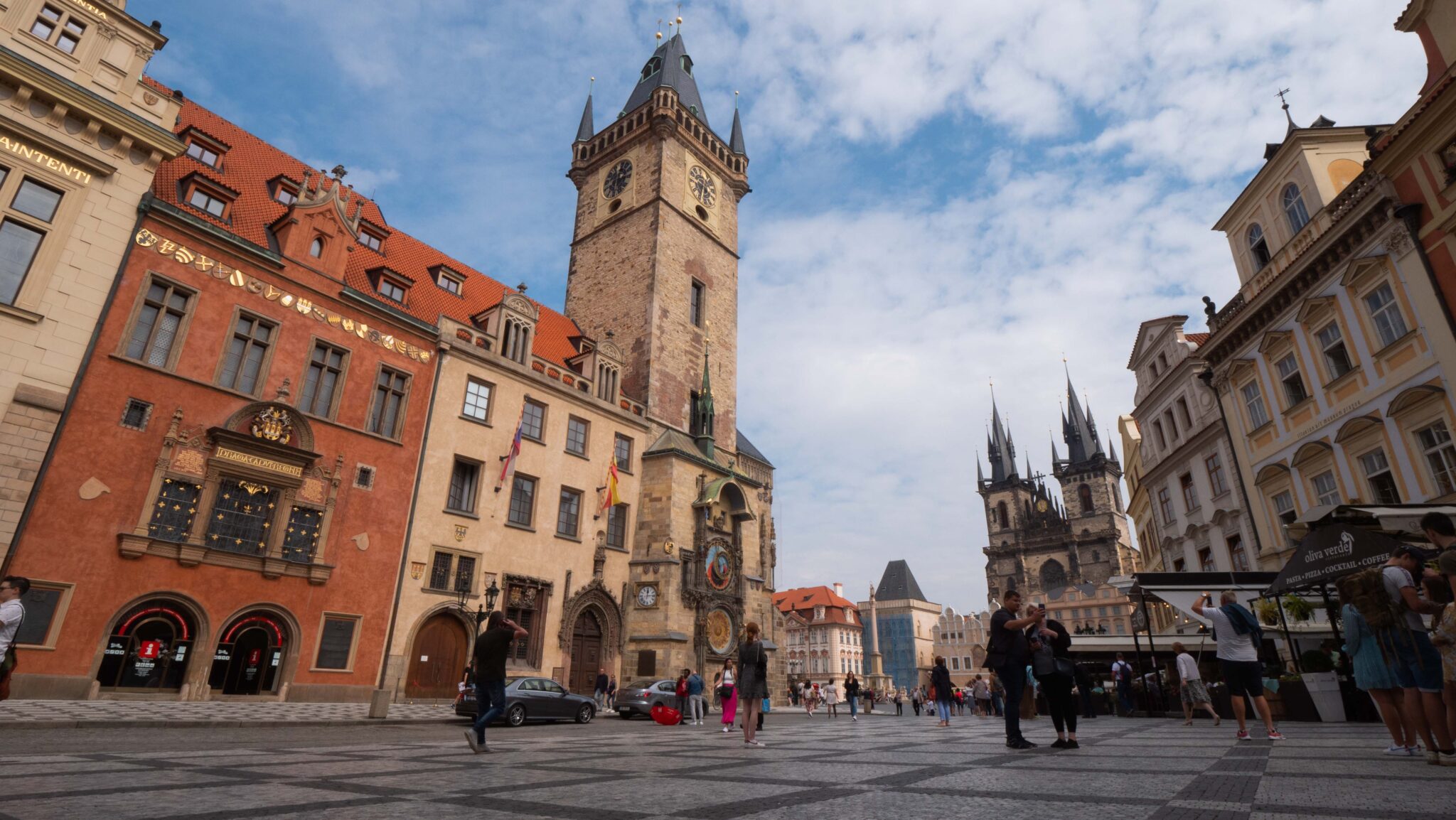 Prague Travel Guide and Travel Tips - Martijn Around The World